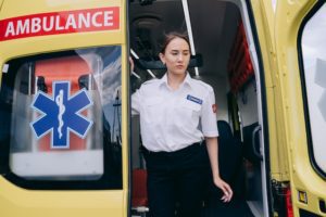 6 Benefits of Being a Volunteer EMT | Elite Ambulance